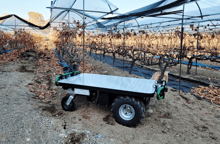 Agricultural robot that combines AI deep learning-based robot ...
